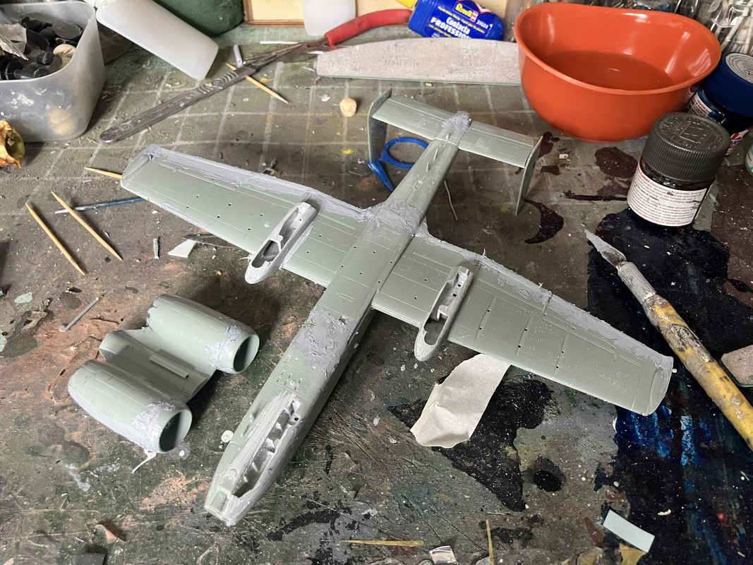 Academy A10 in Arctic camo - A-10 Thunderbolt II STGB - Britmodeller.com