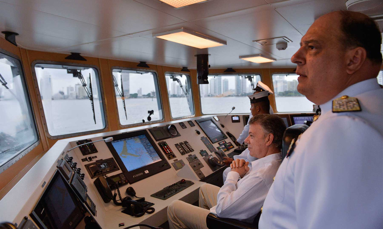 RAZONYFUERZA - Buques Guardacostas, Buques DIMAR y Lanchas de la ARC ...