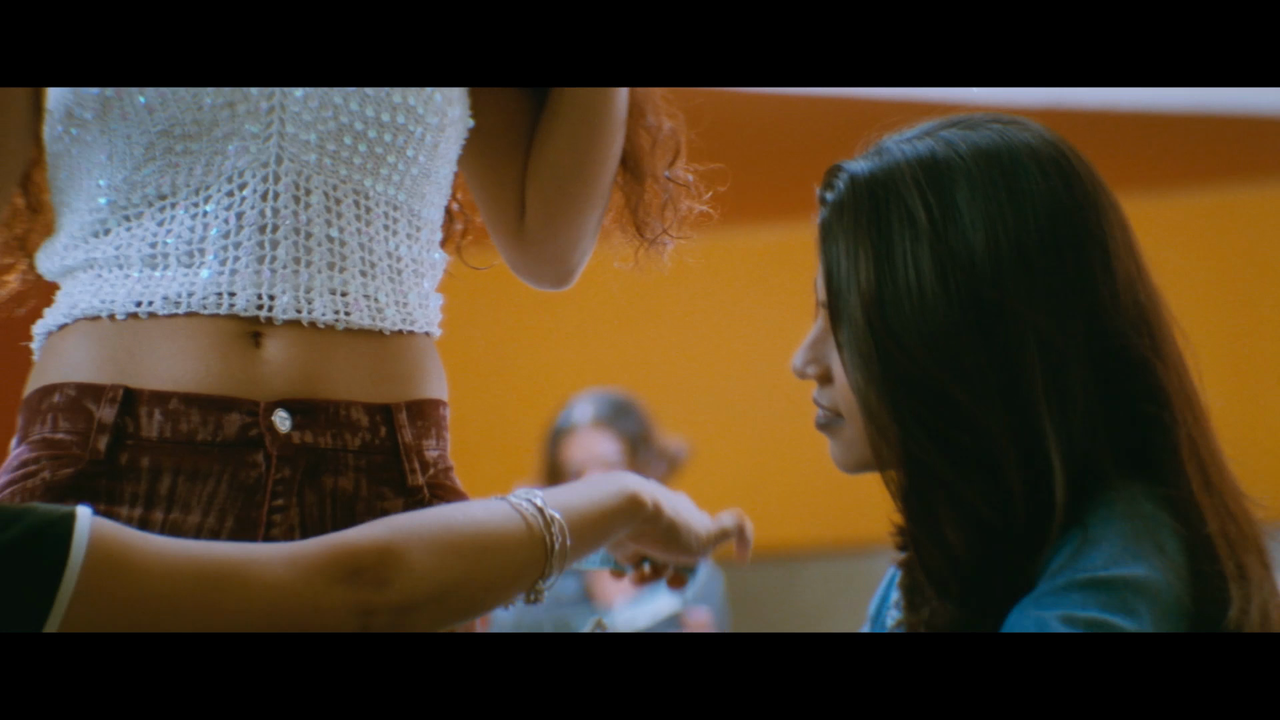 pooja umashankar hot introduction jay jay 8 — Postimages