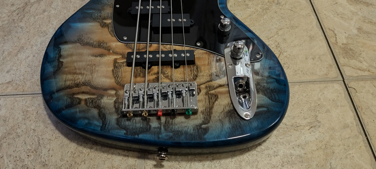 NBD - 2024 Ibanez Talman TMB405TA (Tamo Ash top) Cosmic Blue Starburst ...