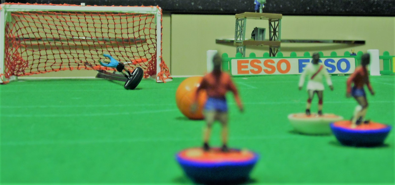 SAM 0075 — Postimages