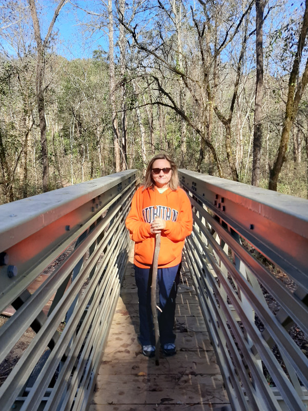 Missy on bridge — Postimages