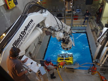 RAZONYFUERZA - ROMPEHIELOS PARA CHILE - Armada de Chile