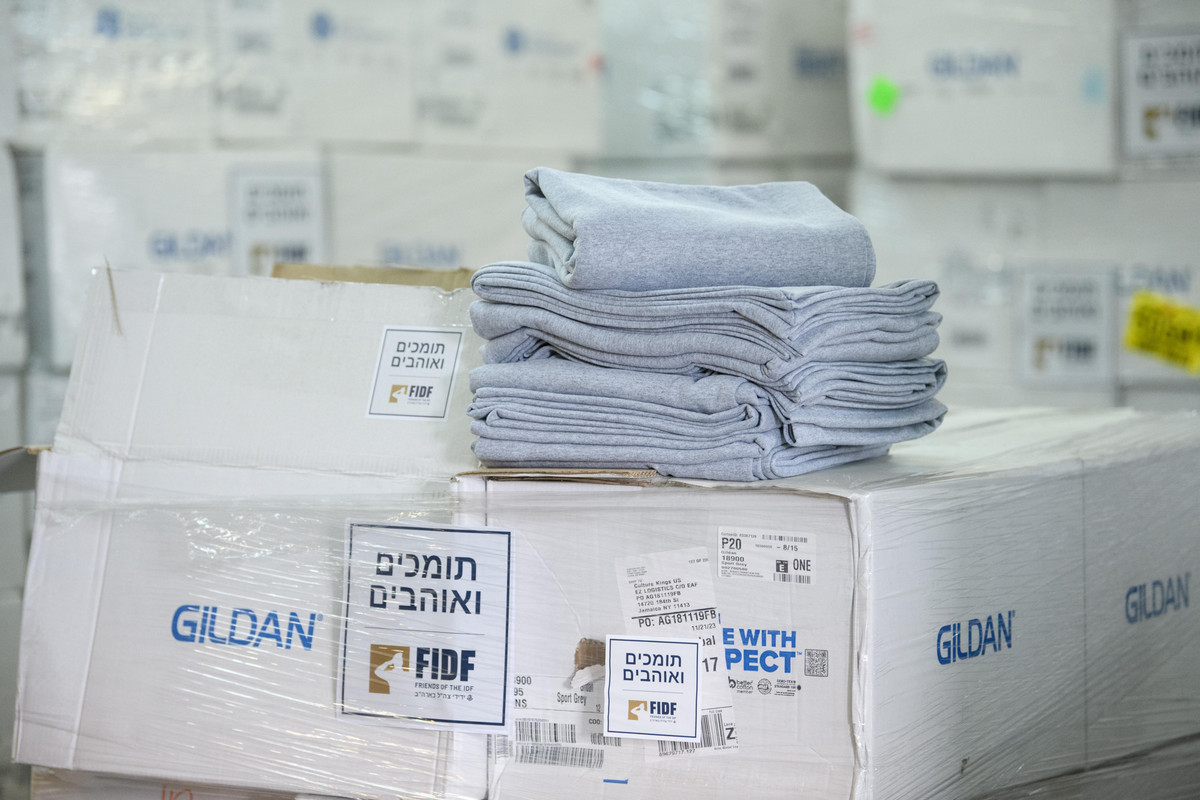 FIDF Concludes Emergency Winter-Clothing Operation