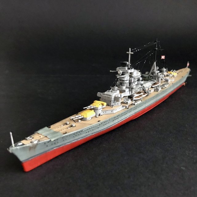 Revell 1/720 heavy cruiser Blücher (05049) - - The Airfix Tribute Forum