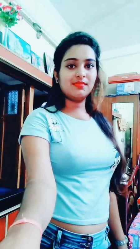 Desi Girl Big Tits And Navel Show Divx Snapshot 00 27 832 — Postimages