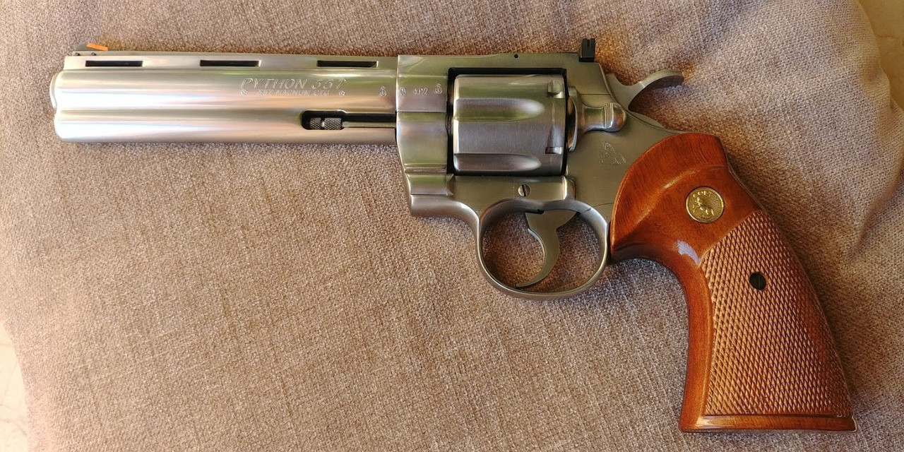Help ID Python grips (original or not? what gen?) | Colt Forum