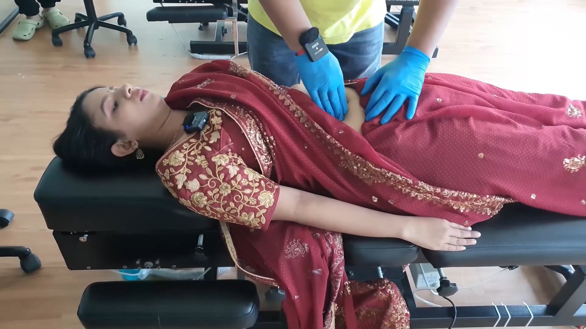 Doctor playing with cute lady navel in red saree mp4 snapshot 00 43 259 — Postimages