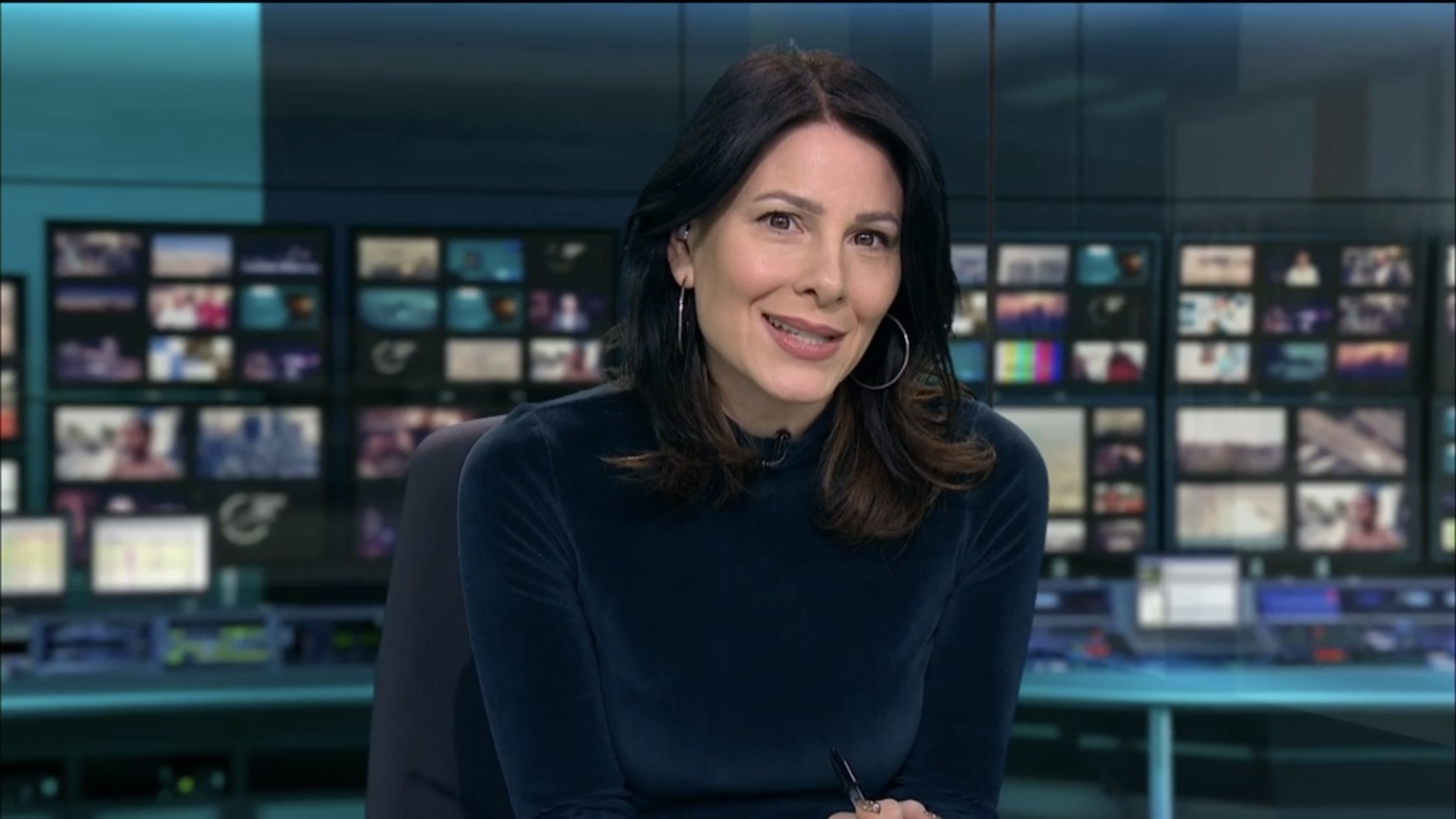 984 D4 EFB 9 E0 F 4 DA1 B8 C0 DFAE369 E66 ED — Postimages