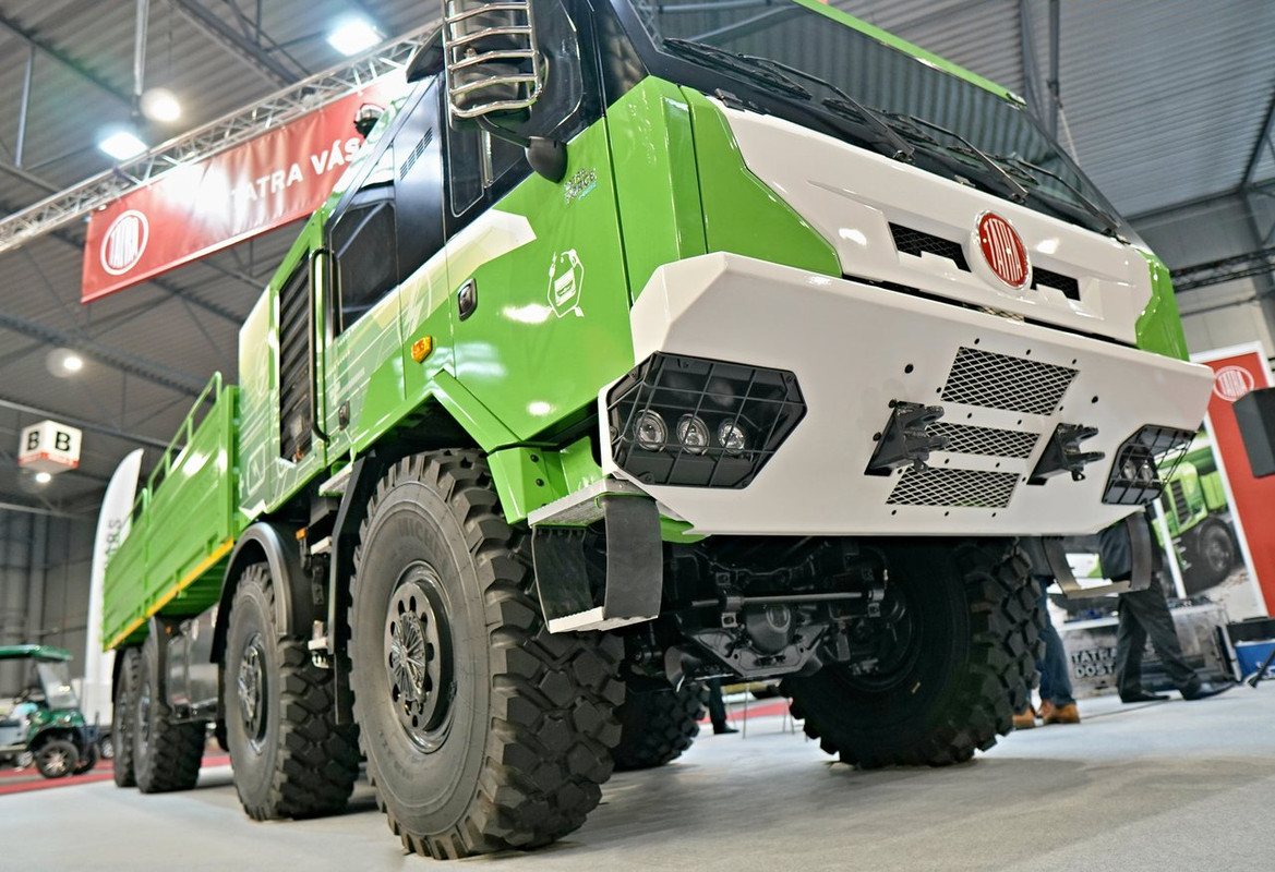 Tatra Force e Drive Hybrid ( PHEV) (19) — Postimages