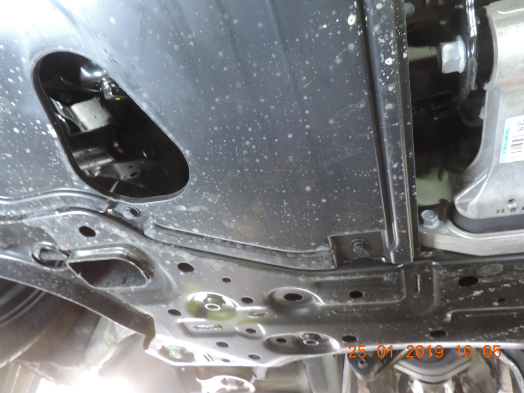 2 X rear bolts RHS — Postimages