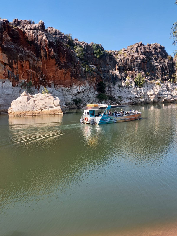 Kat& Cam Geikie Gorge 1 — Postimages