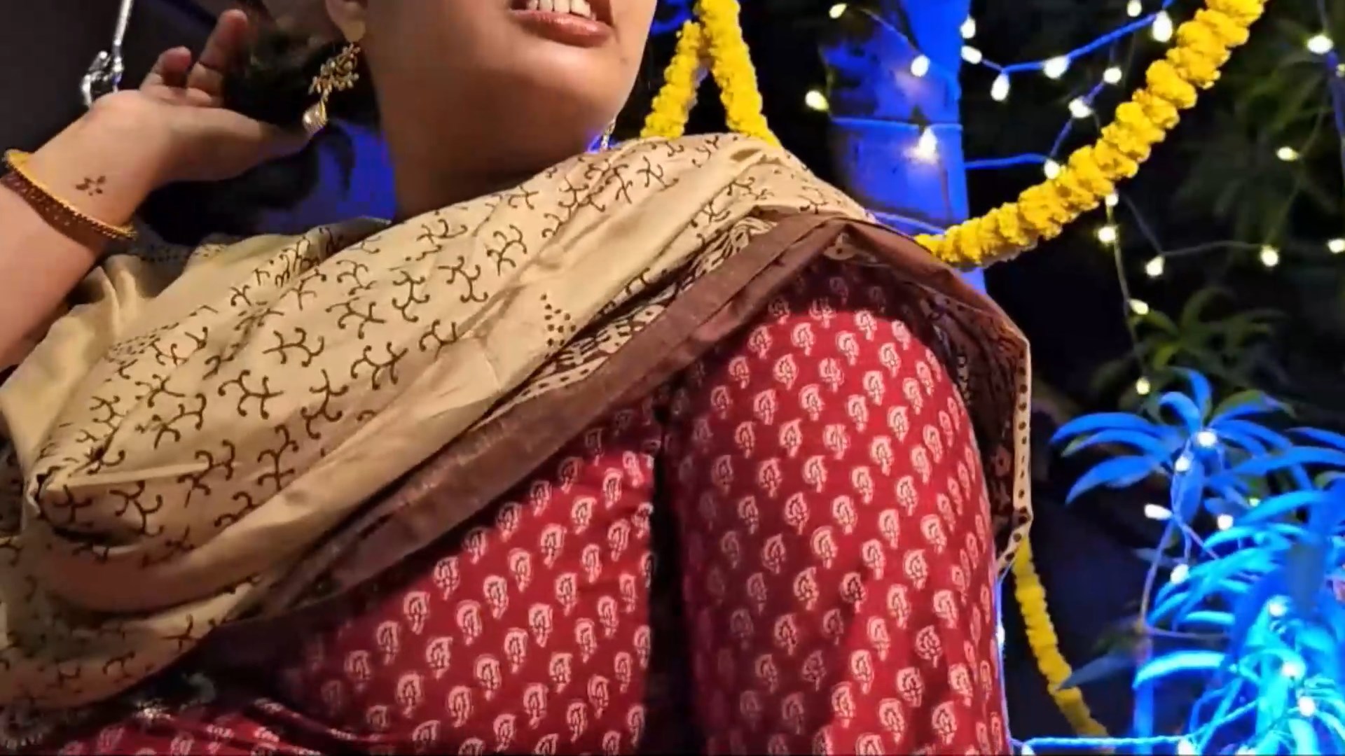 Malayali busty girl big boobs hidden capture mp4 snapshot 00 02 182 — Postimages