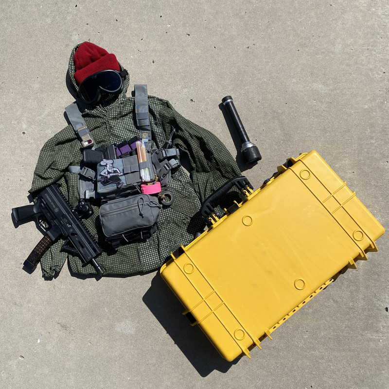 An Enemy Operator Has Extracted A Weapons Case : r/tacticalgear