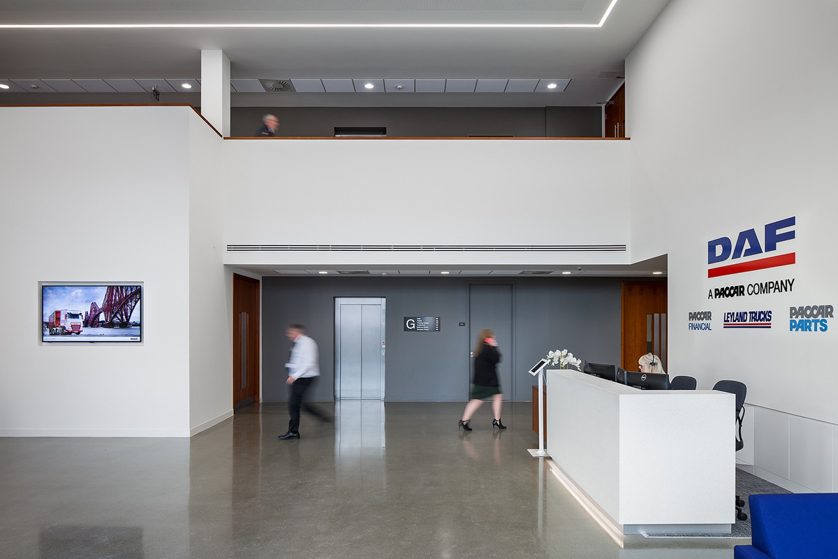 daf office london 2 — Postimages