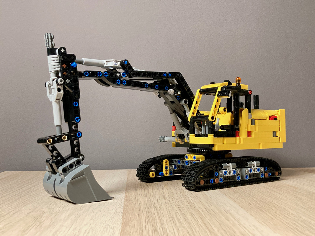 LEGO MOC 42121 x2 - Mid-size Excavator by ufotografol | Rebrickable ...