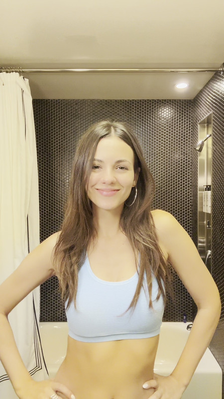 MEUV0 Z6 o — Postimages