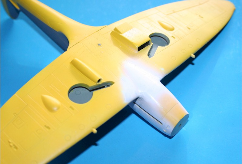 Spitfire Mk.V mit DB605A | captured by Luftwaffe | 1/48 Fujimi (a scary ...