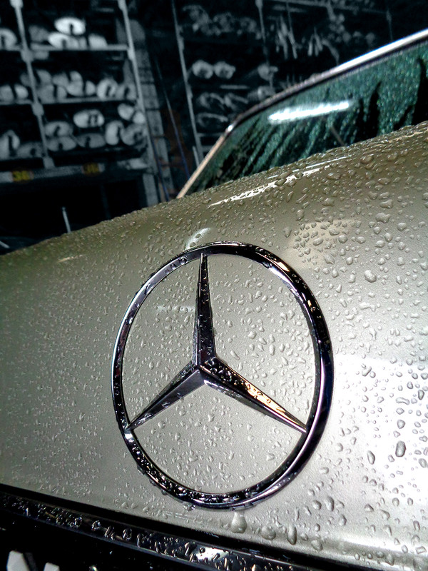 MERC w123 EA2301 Bd4 — Postimages