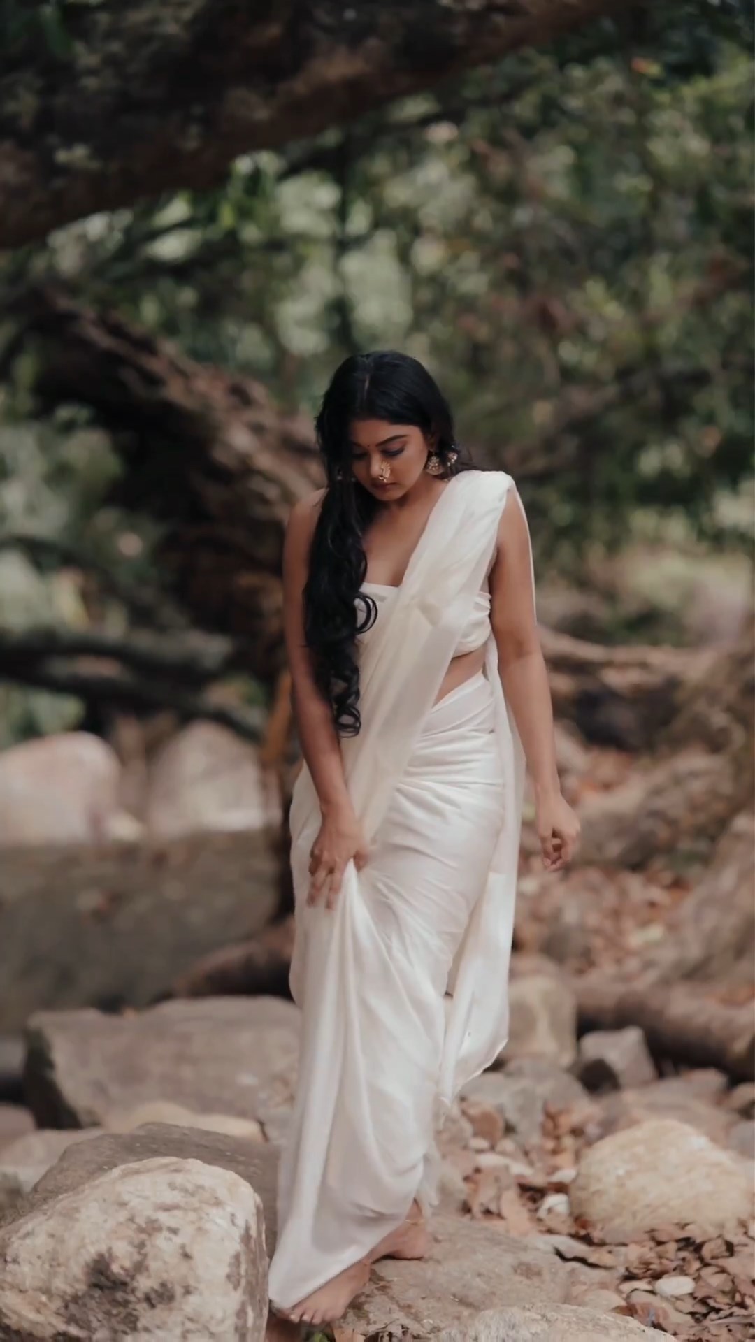 vindhuja vikraman Sexy photoshoot mp4 snapshot 00 06 597 — Postimages