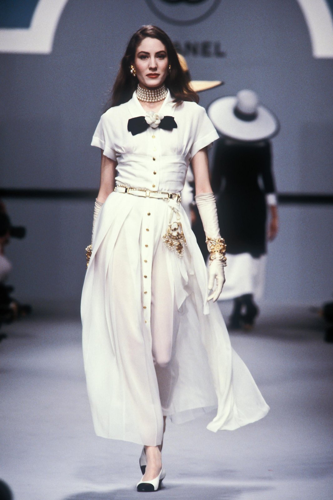 Fashion Classic: CHANEL Spring/Summer 1989 | Lipstick Alley