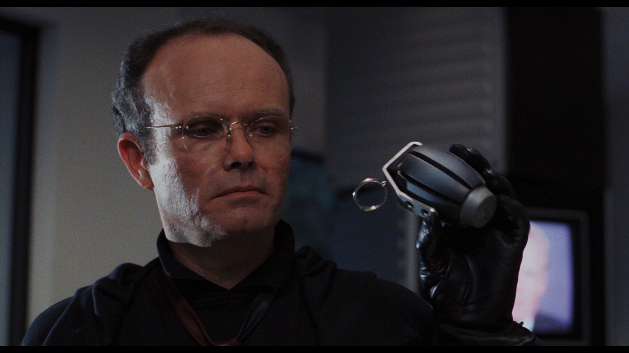 Robo Cop ( Director's Cut) mkv snapshot 01 00 57 [2022 04 12 21 10 00 ...