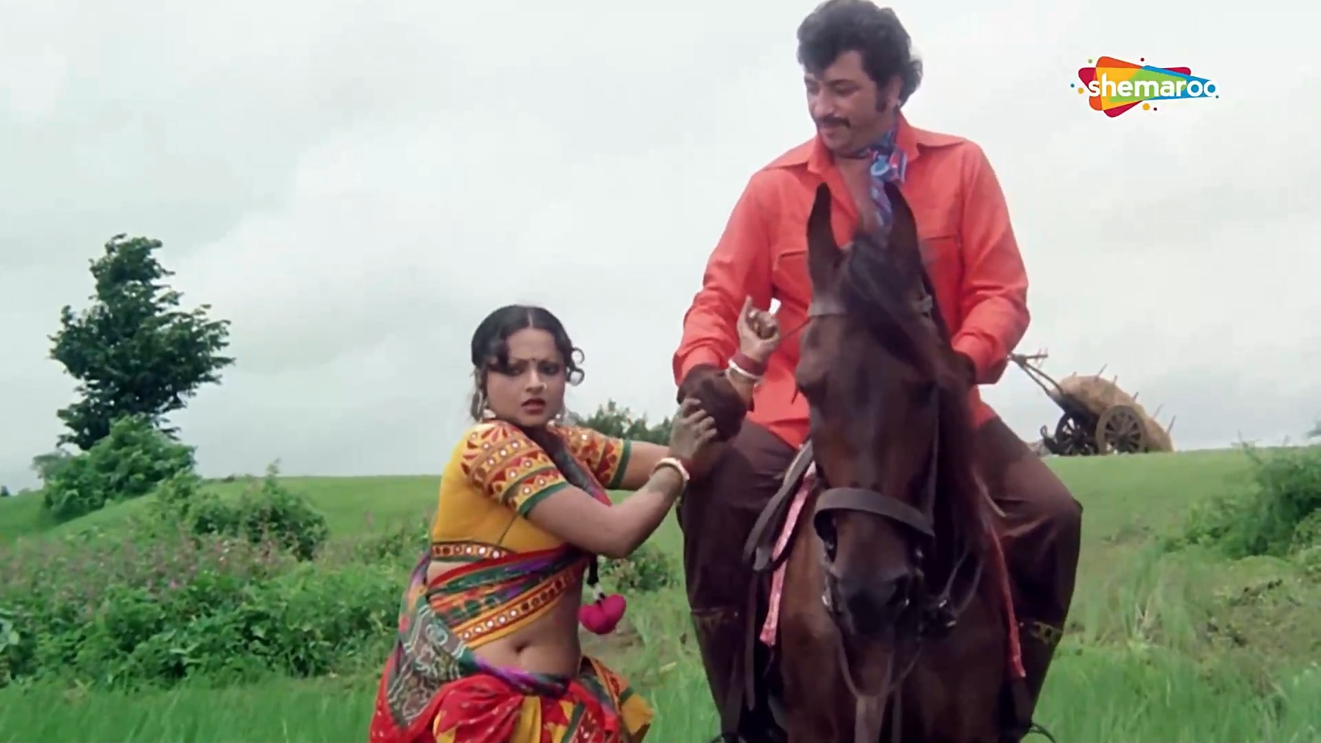 Rekhas Sexy Big Navel Show mkv snapshot 00 13 599 — Postimages