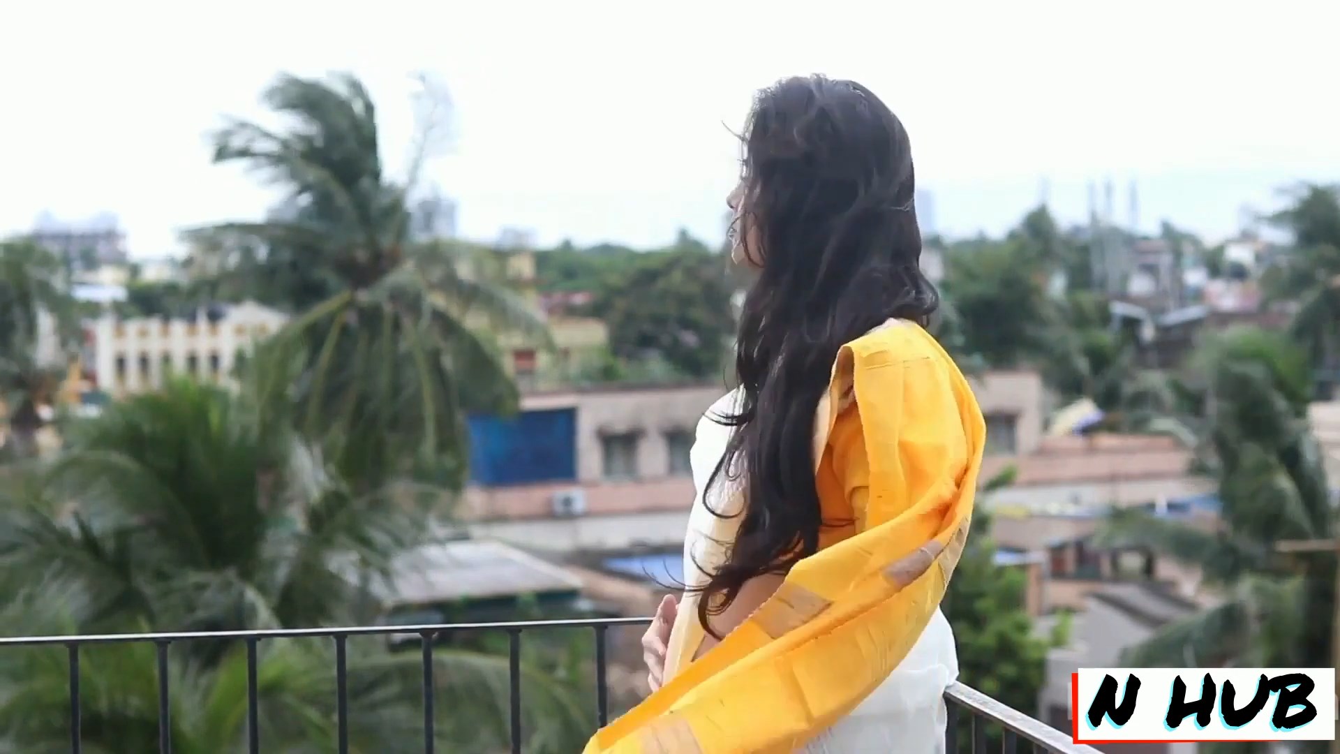 Bong Girl Sexy navel mp4 snapshot 00 08 885 — Postimages