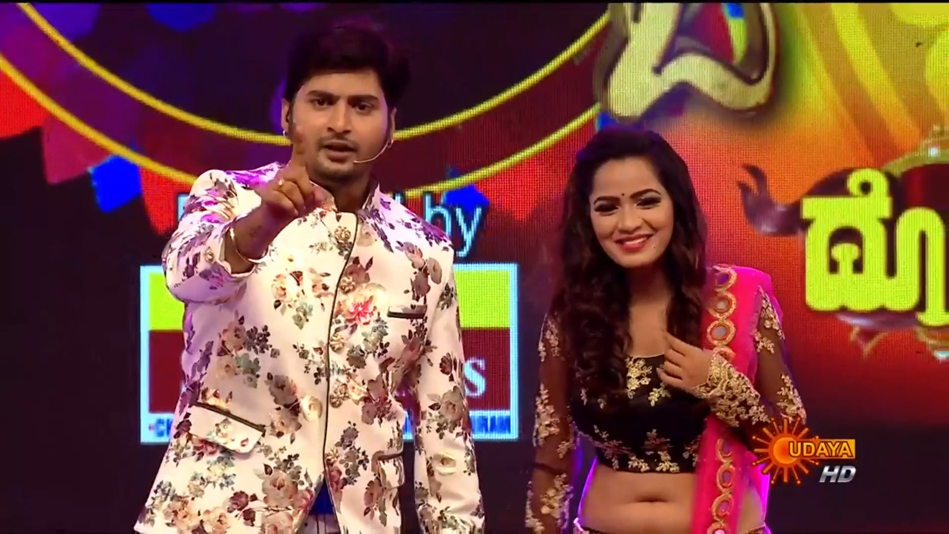 Shobha Shetty Huge Deep Navel Performance mp4 snapshot 07 01 160 — Postimages