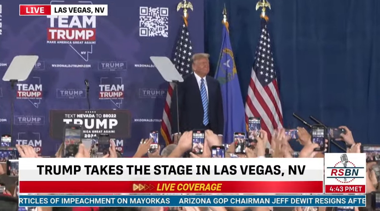 **LIVE** PRESIDENT DONALD J. TRUMP HOLDS CAUCUS RALLY IN LAS VEGAS – 1 ...