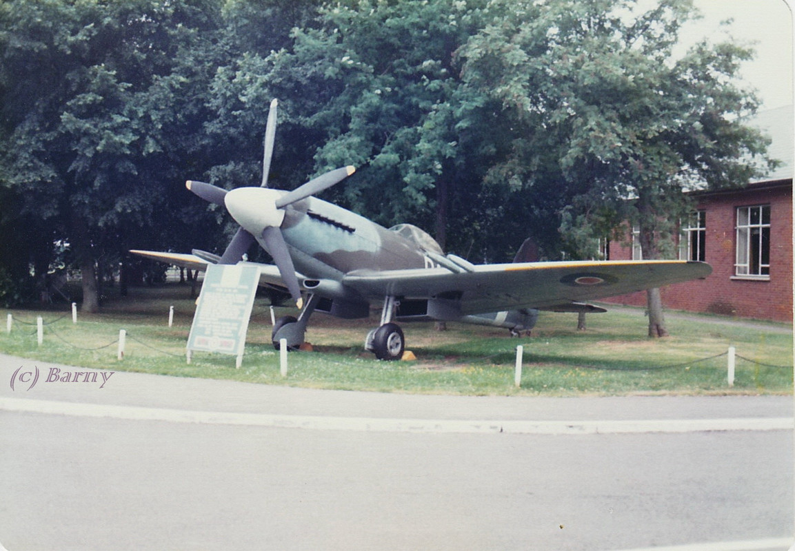 Avions dans les musees divers - Page 6