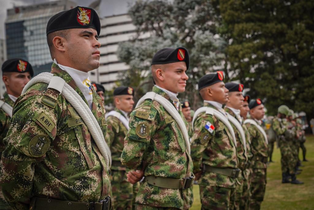 Photos - Colombian Military | Page 16 | A Military Photo & Video Website