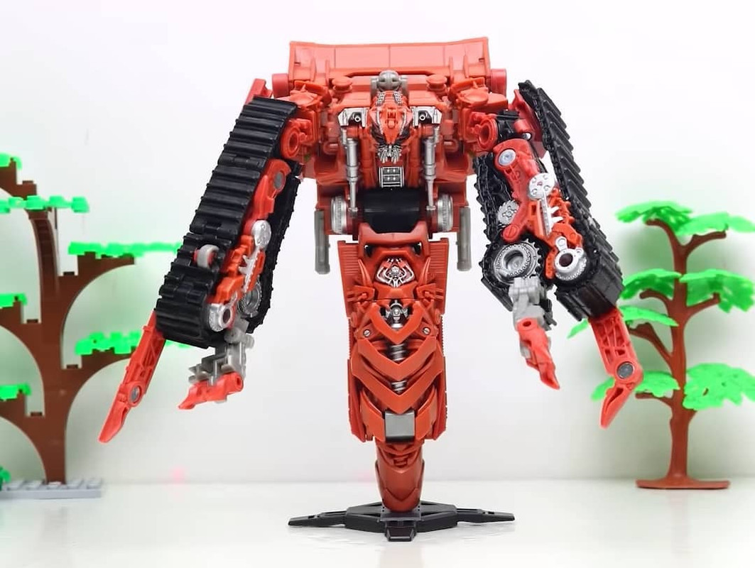 Studio Series Devastator revealed | Page 6 | TFW2005 - The 2005 Boards