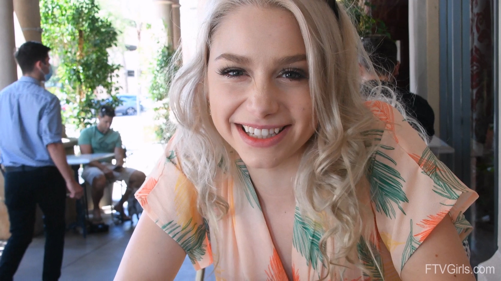 Scarlett Shes Sexier Than Ever mp4 20230618 094138 261 — Postimages