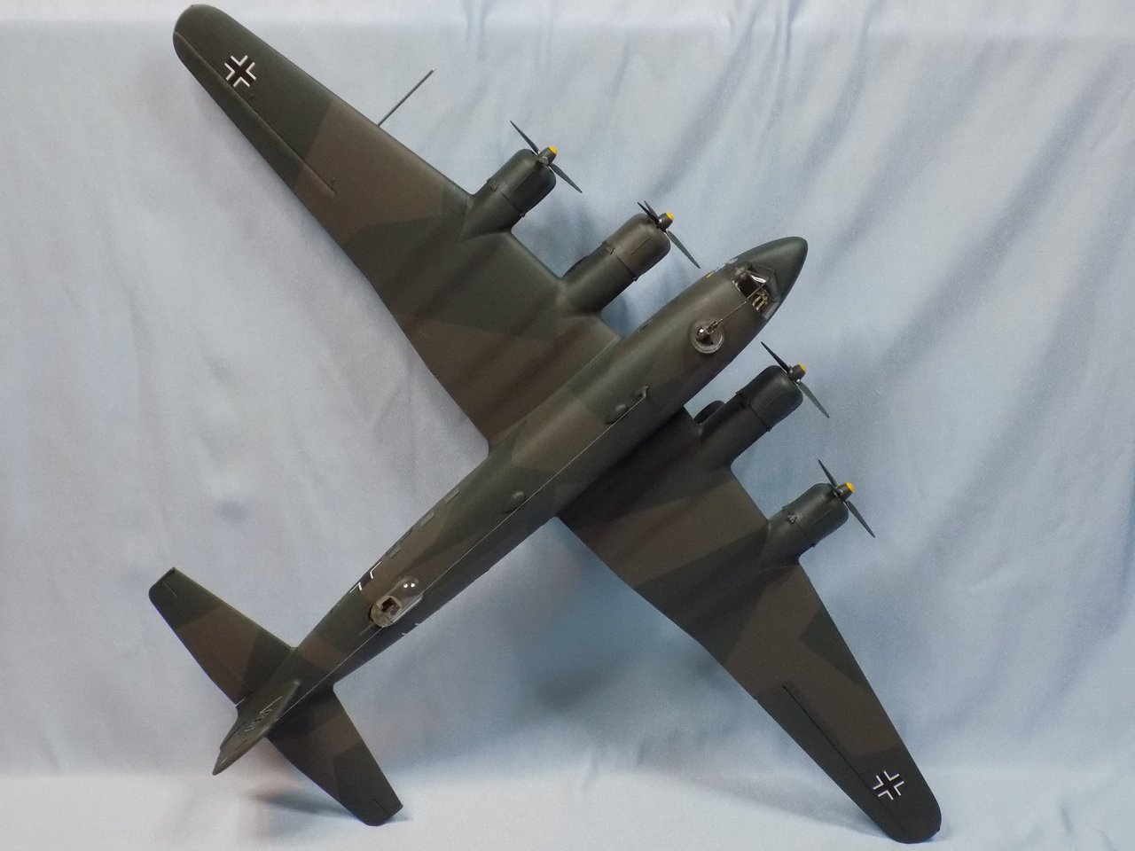 Trumpeter 1/72 Focke-Wulf FW200C-3 'Condor' - 3/KG40, Bordeaux, 1941 ...