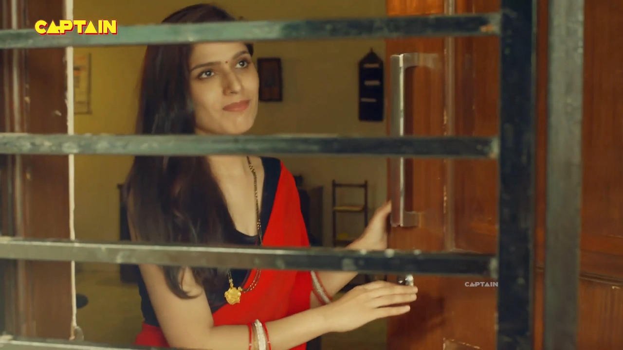 Hot scenes from crime patrol series mp4 snapshot 00 31 999 — Postimages