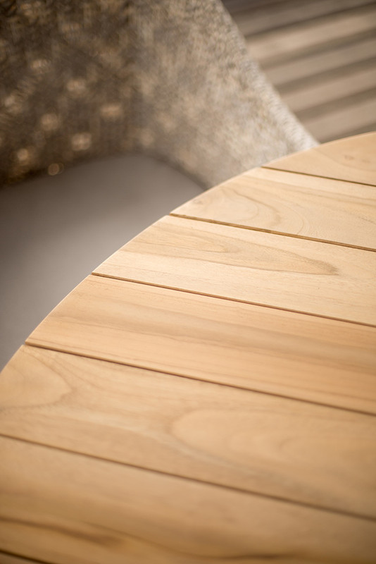 LILLE ROUND DINING TABLE 3 — Postimages