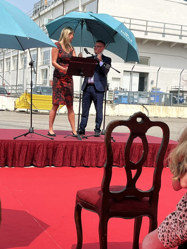 ea1f FT2xvv MXo AIKy m — Postimages