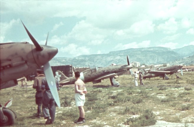 WW2 Italian “Celeste” prop color - Aircraft WWII - Britmodeller.com