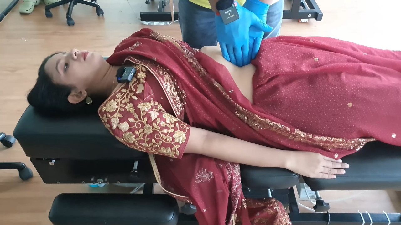 Doctor playing with cute lady navel in red saree mp4 snapshot 01 00 073 — Postimages
