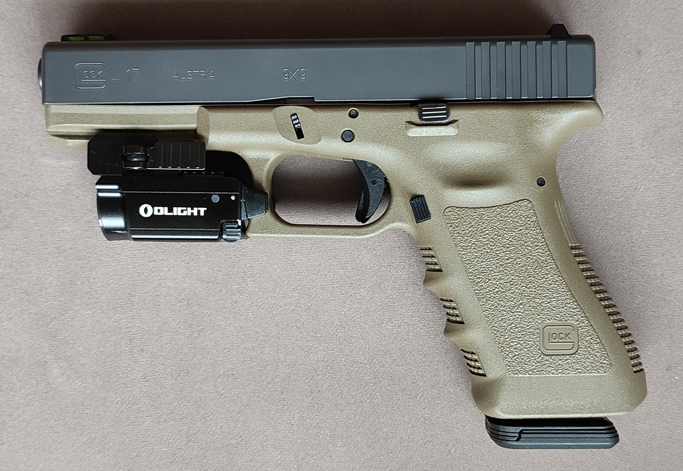 Olight Baldr on Glock 17 cr 1 — Postimages