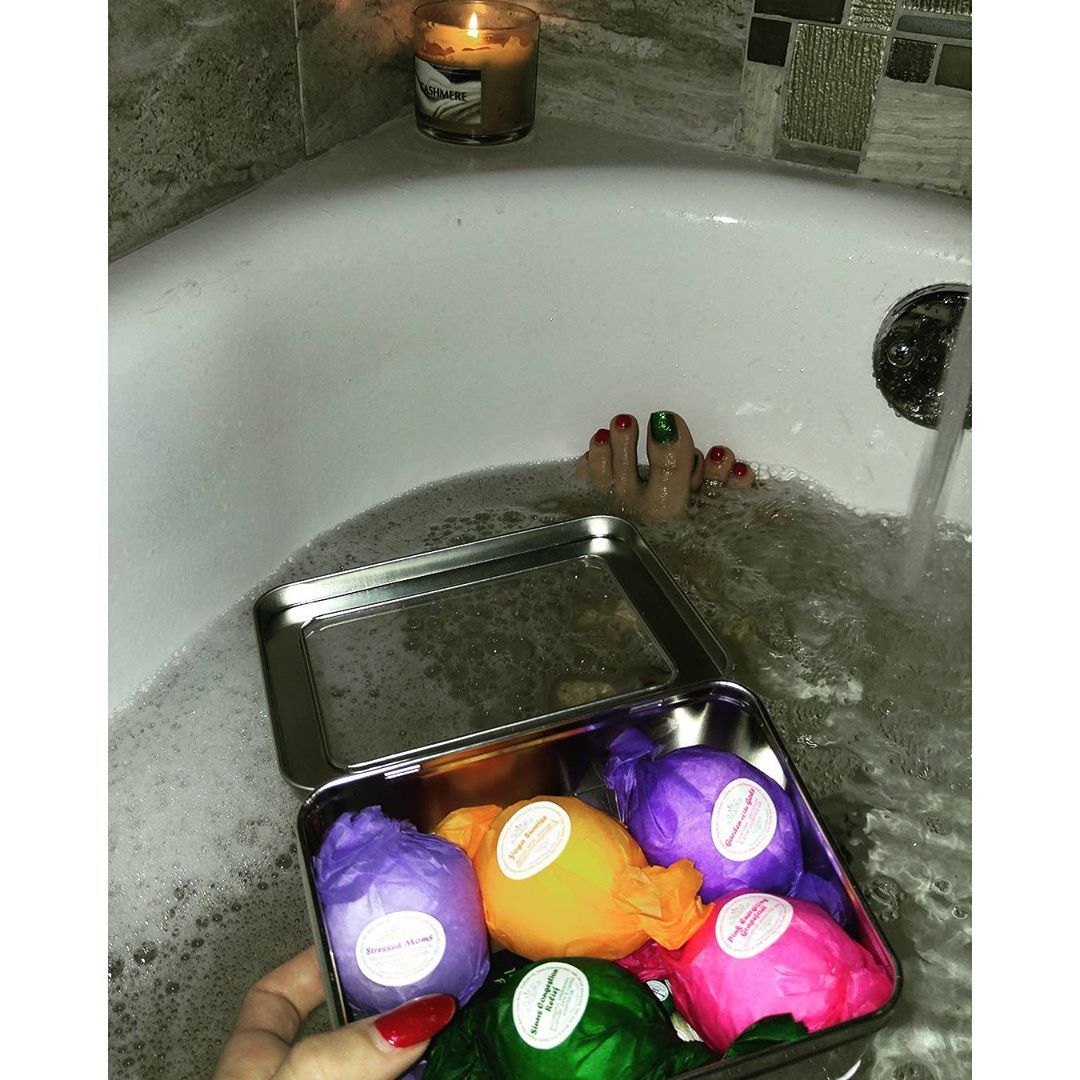 Vicky Vixxx Feet 2154012 — Postimages