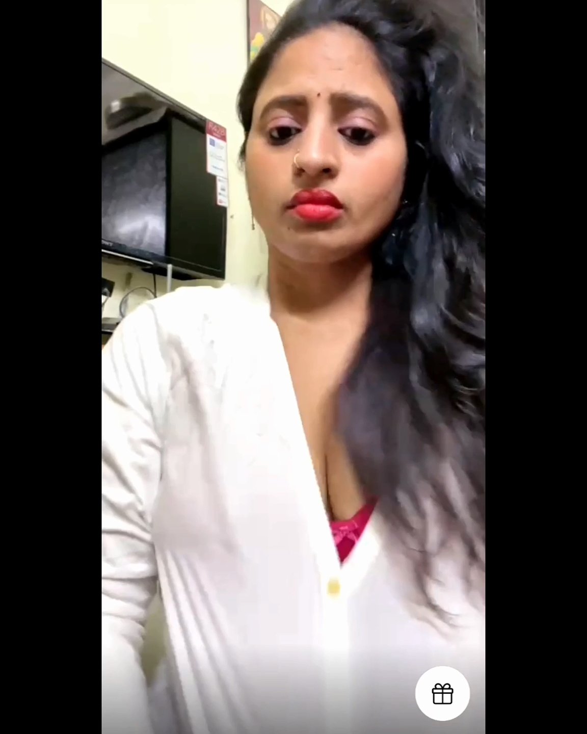 Sexy Bhabi Hot Live Cam mp4 snapshot 03 06 000 — Postimages