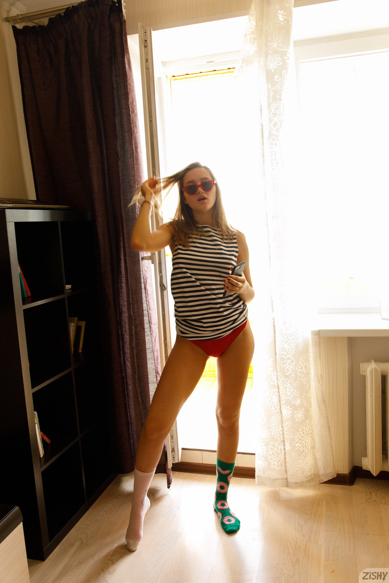 full 057 0821250942119256 — Postimages