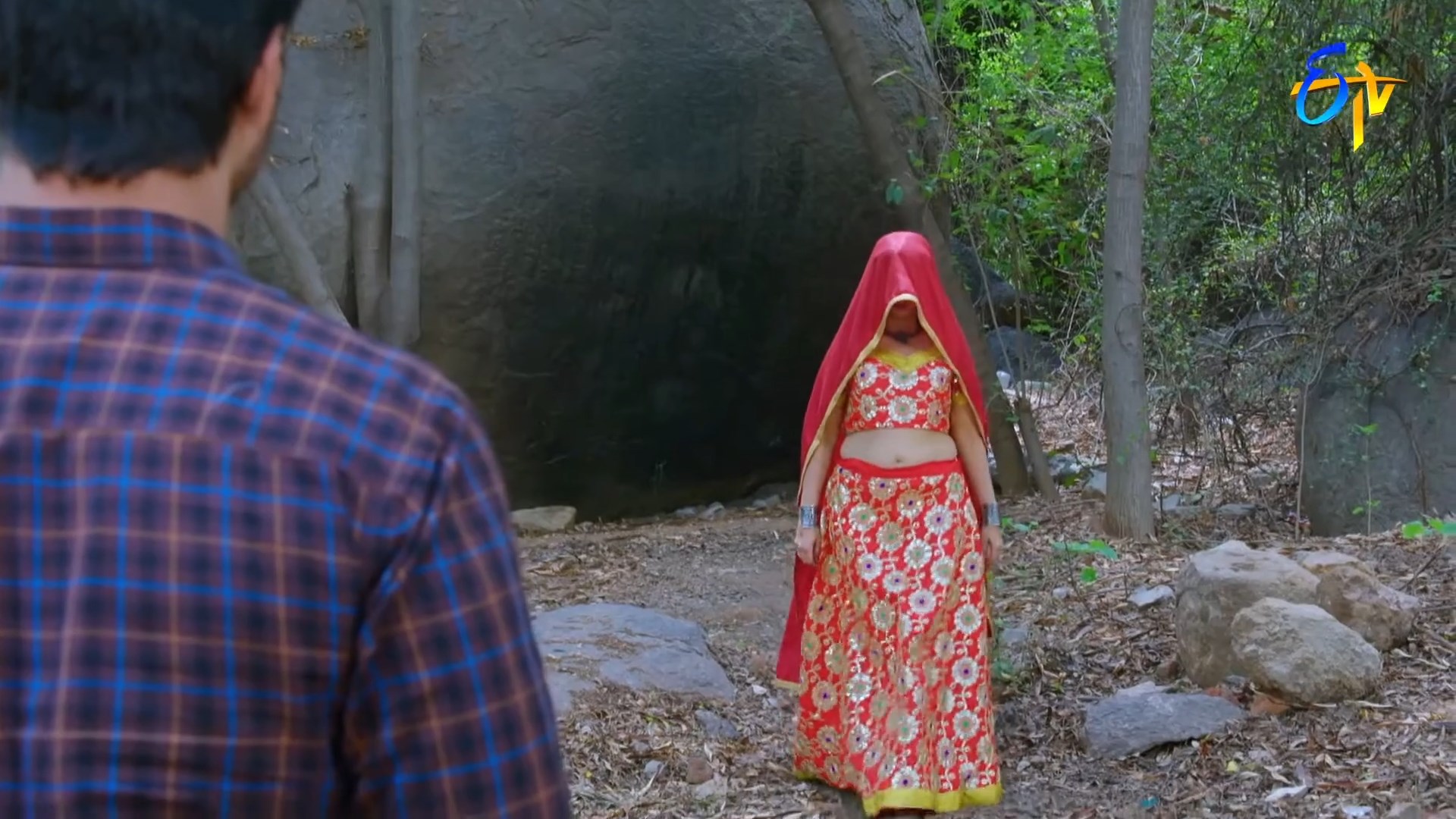 Telugu Serial Artist Open Big Deep Wide Navel Show abhishekam mkv ...