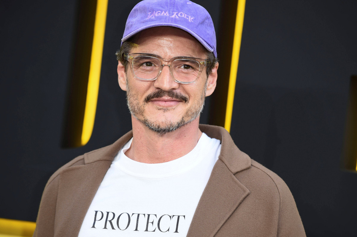 Pedro Pascal 061 — Postimages