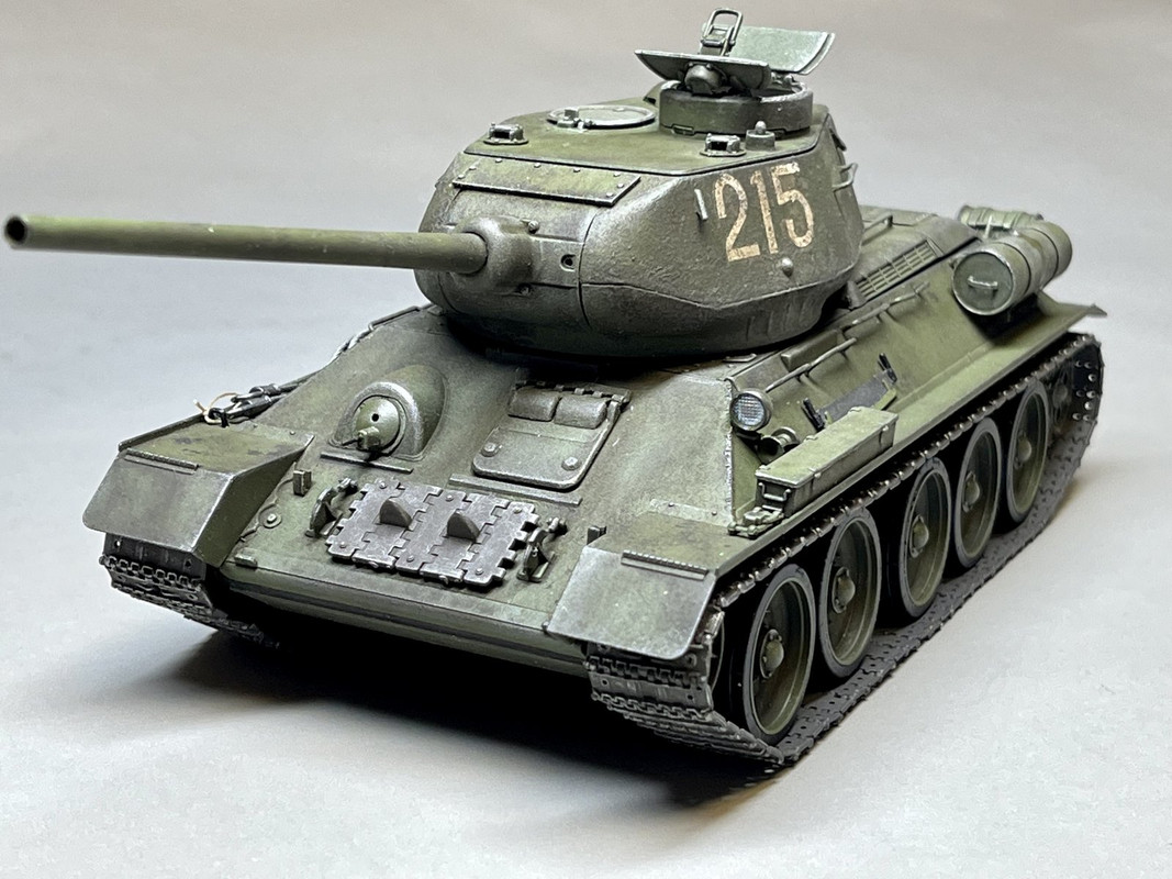 AFV Club T-34/85 With Interior - Ready for Inspection - Armour ...