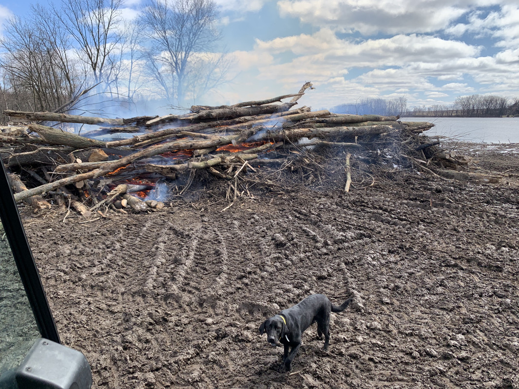 4 B95657 C F4 Bd 4754 A3 Ec 24943 E1 F01 C4 — Postimages