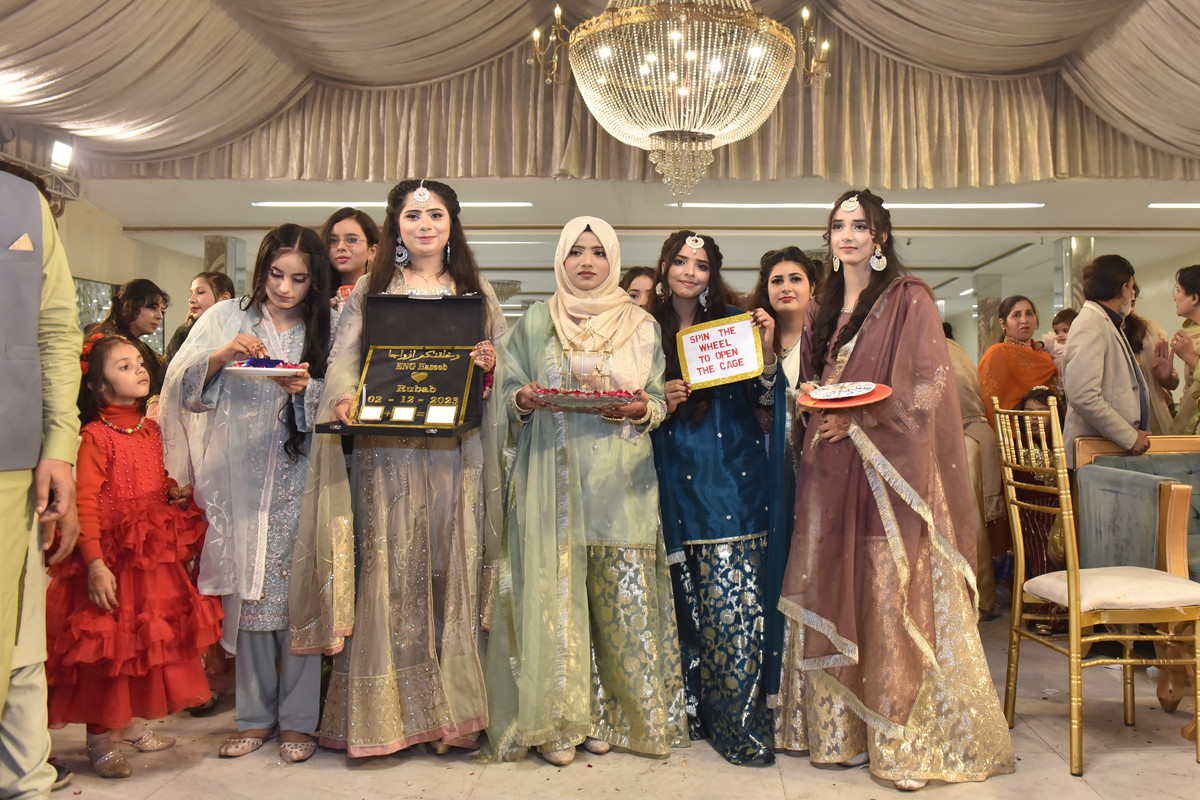 Ir Studio 135 — Postimages