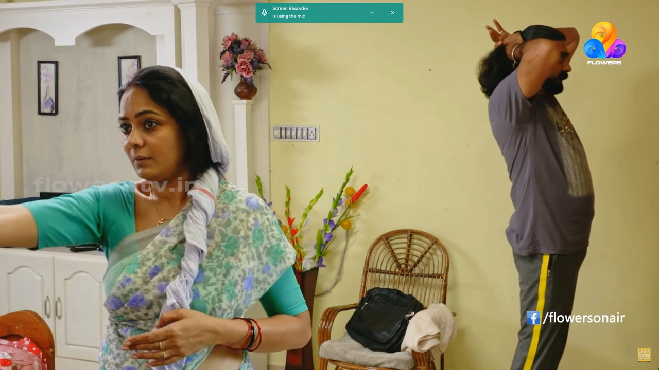 Reena Bhasheer Round Boobs and tummy in blue saree mp4 snapshot 00 14 571 — Postimages